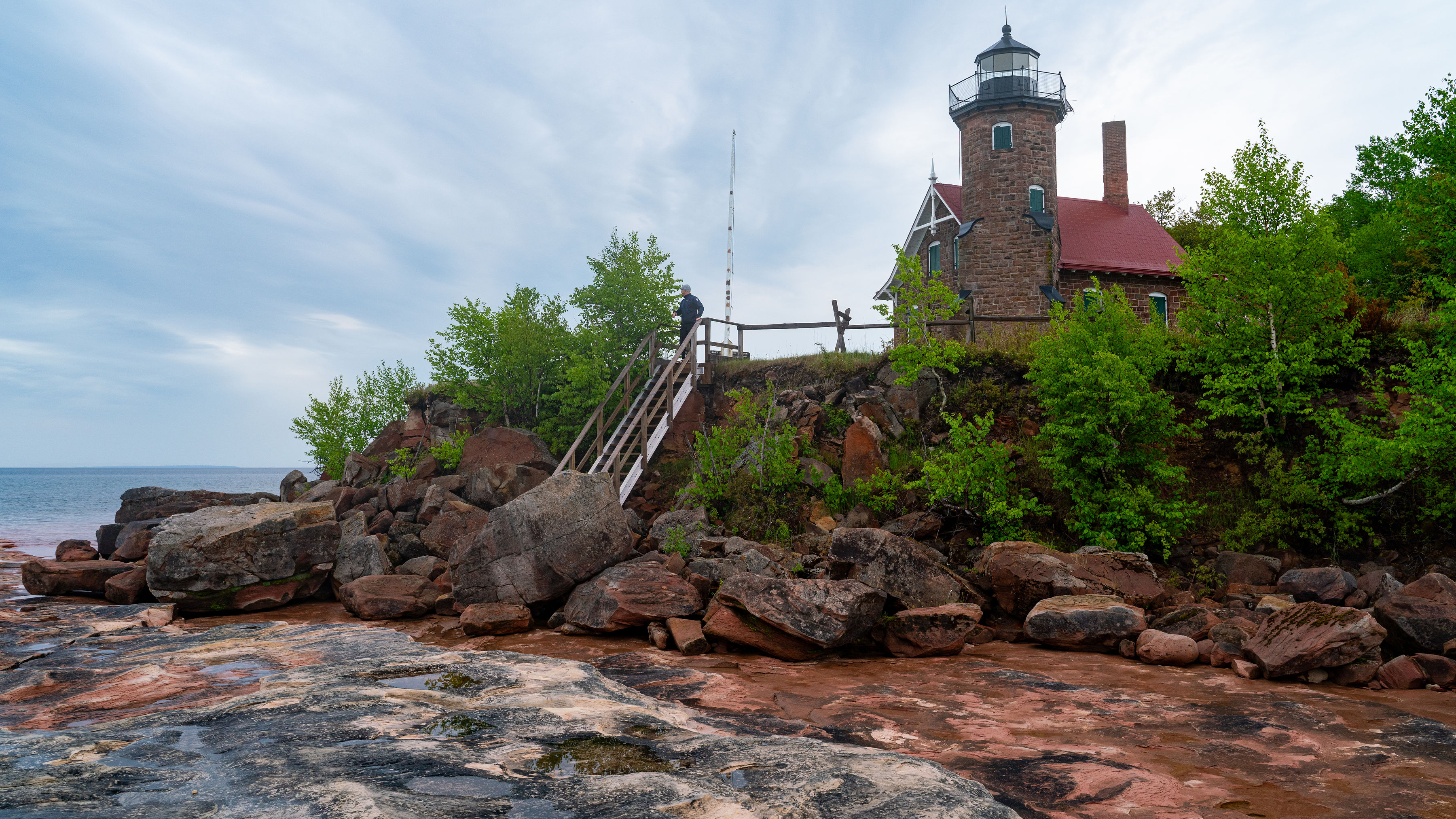Trek & Trail - Apostle Islands Sea Cave Tours